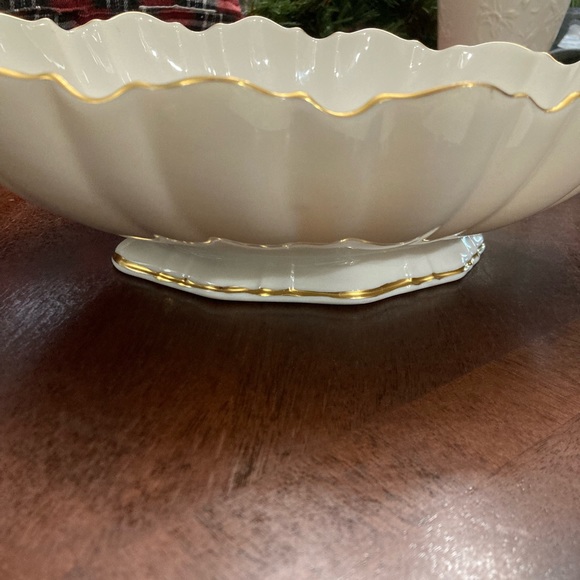 Lenox | Dining | Lenox Vintage Symphony Centerpiece With Gold Trim ...